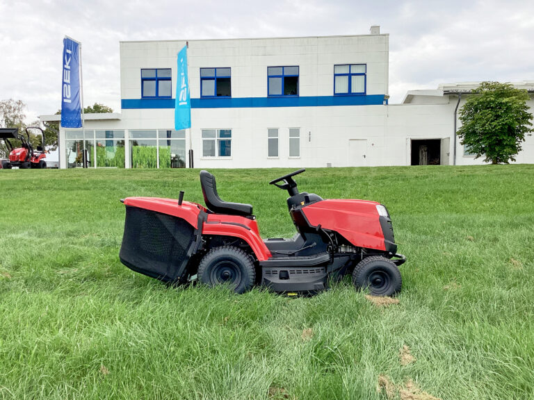 Stiga Rasentraktor MPS 98 Hydro - schumann-technik.de