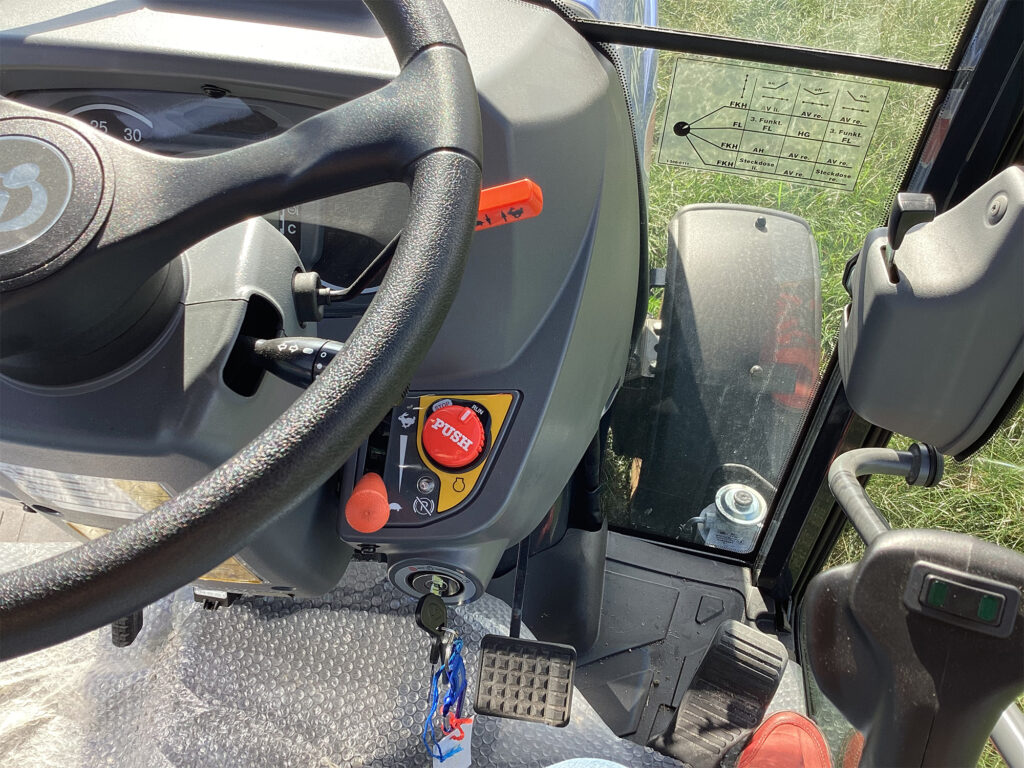 Iseki Kommunaltraktor TH 5370 AHLK - schumann-technik.de